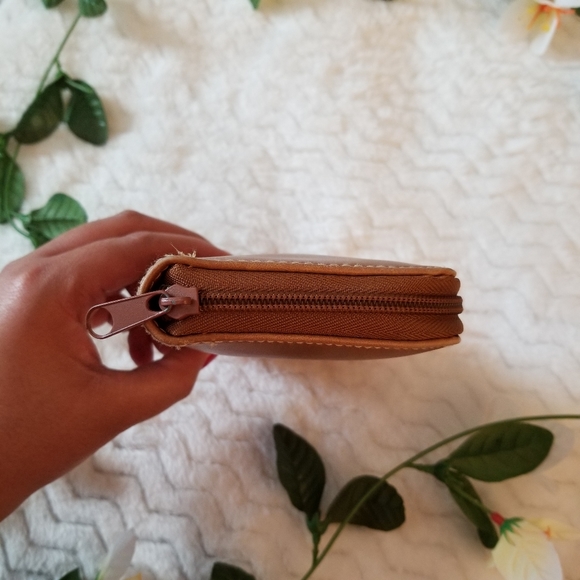 Rosetti | Bags | Rosetti Wallet And Small Bag Bundle Brown And Crem ...